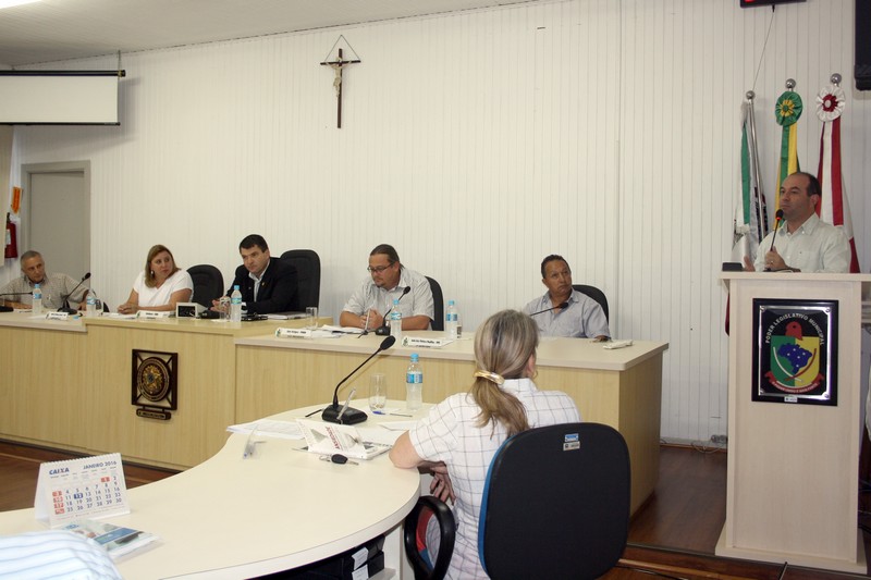 Anúncio das obras do Frigorífico Master deu início ao ano legislativo ...