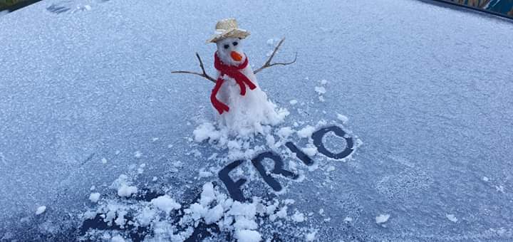 Previsão de frio intenso e formação de neve em SC nesta segunda-feira ...